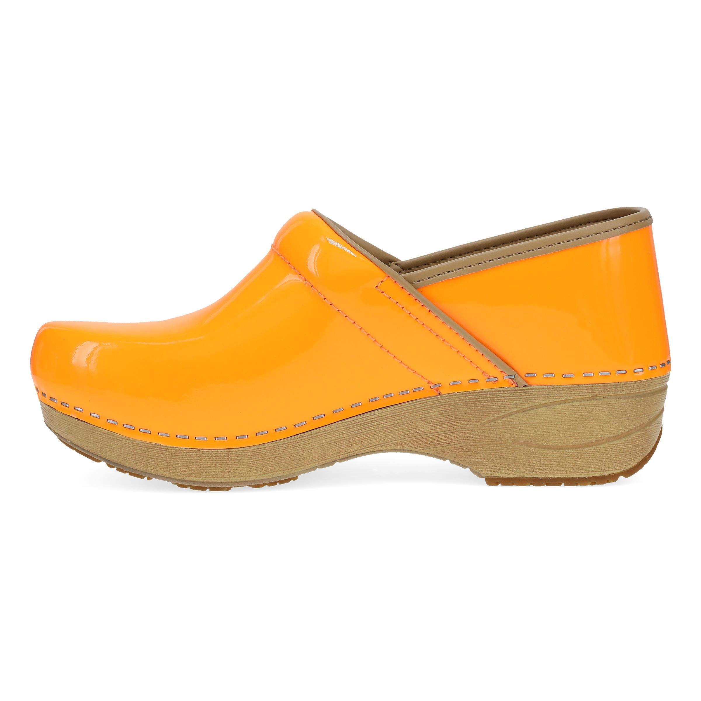 Wide XP 2.0 Orange Neon Patent – Dansko