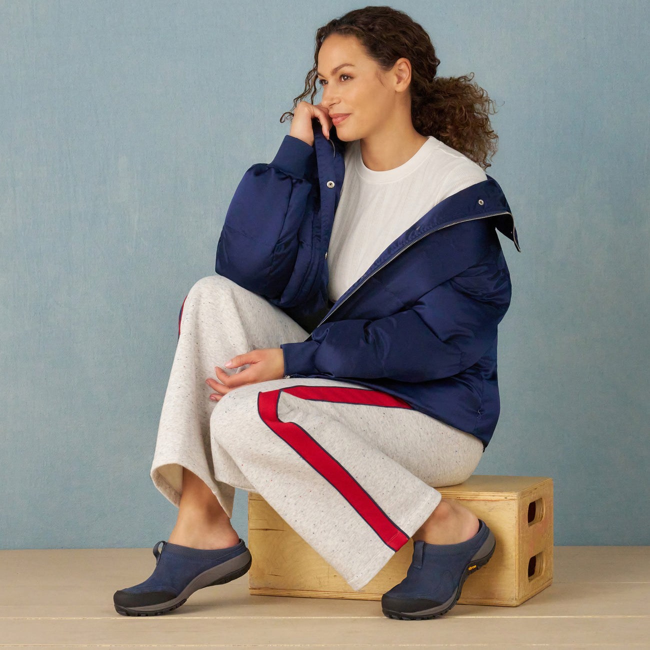 Pia Navy Leather – Dansko