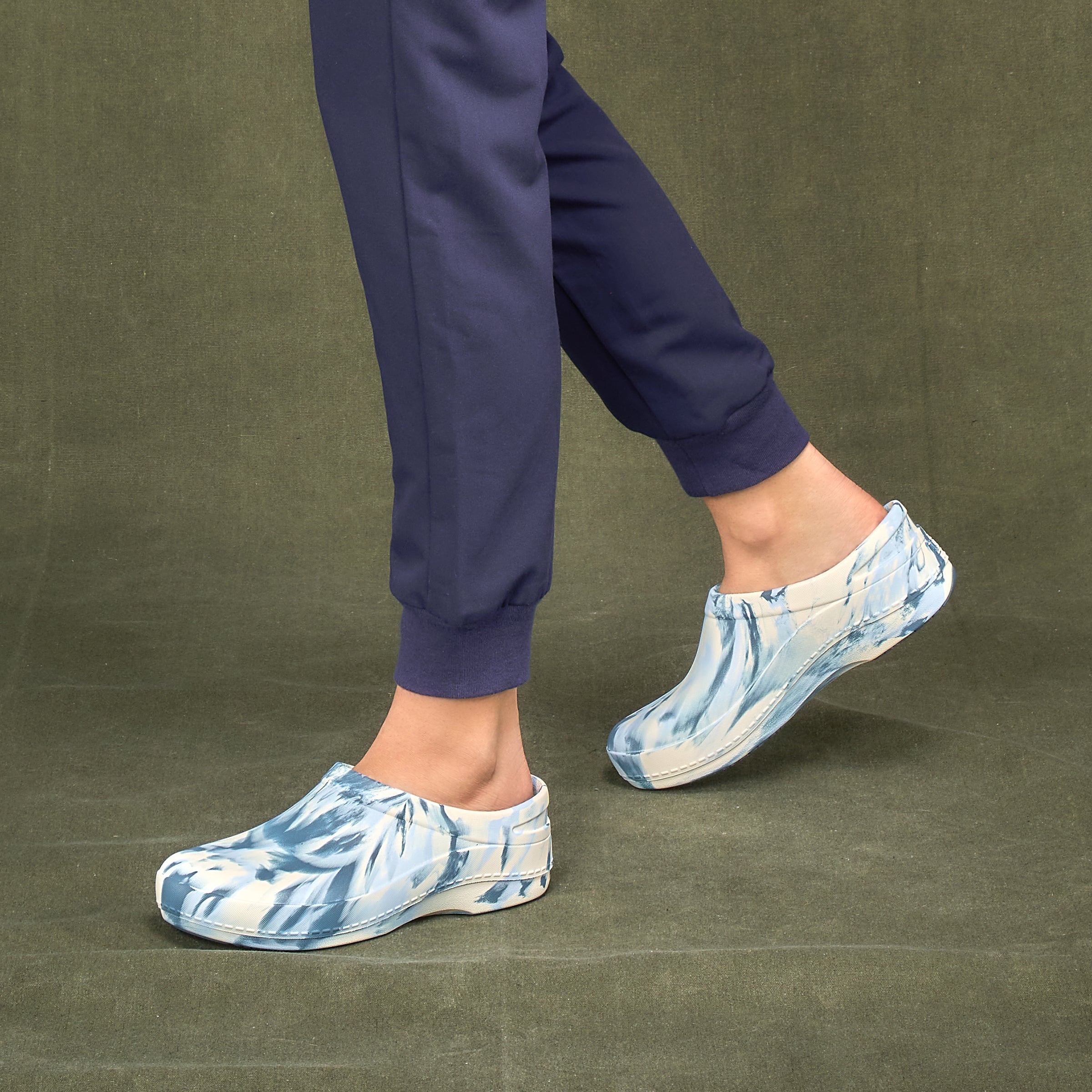 Healthcare Mules | Free Ground Shipping – Dansko