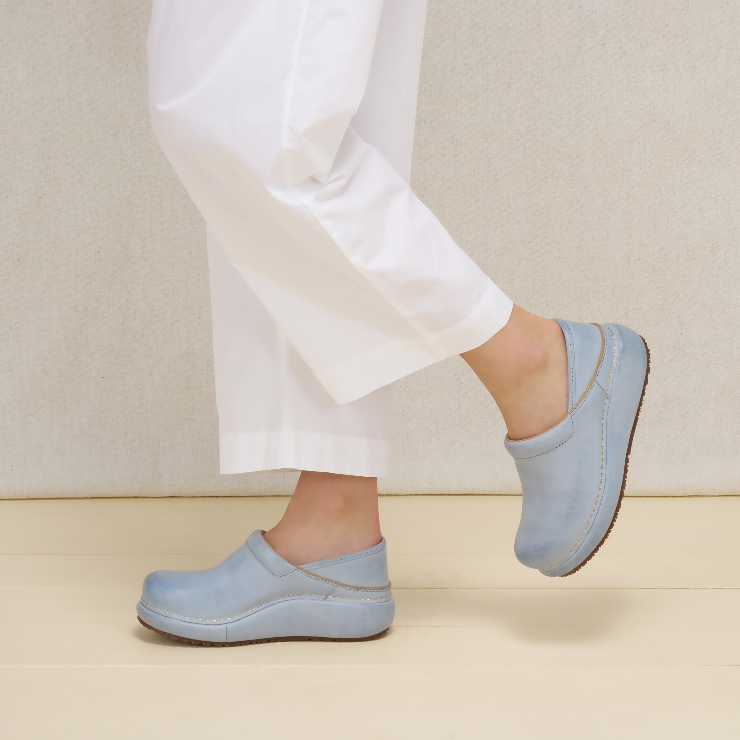 Platform Pro Clogs | Comfort Meets Elevated Design – Dansko