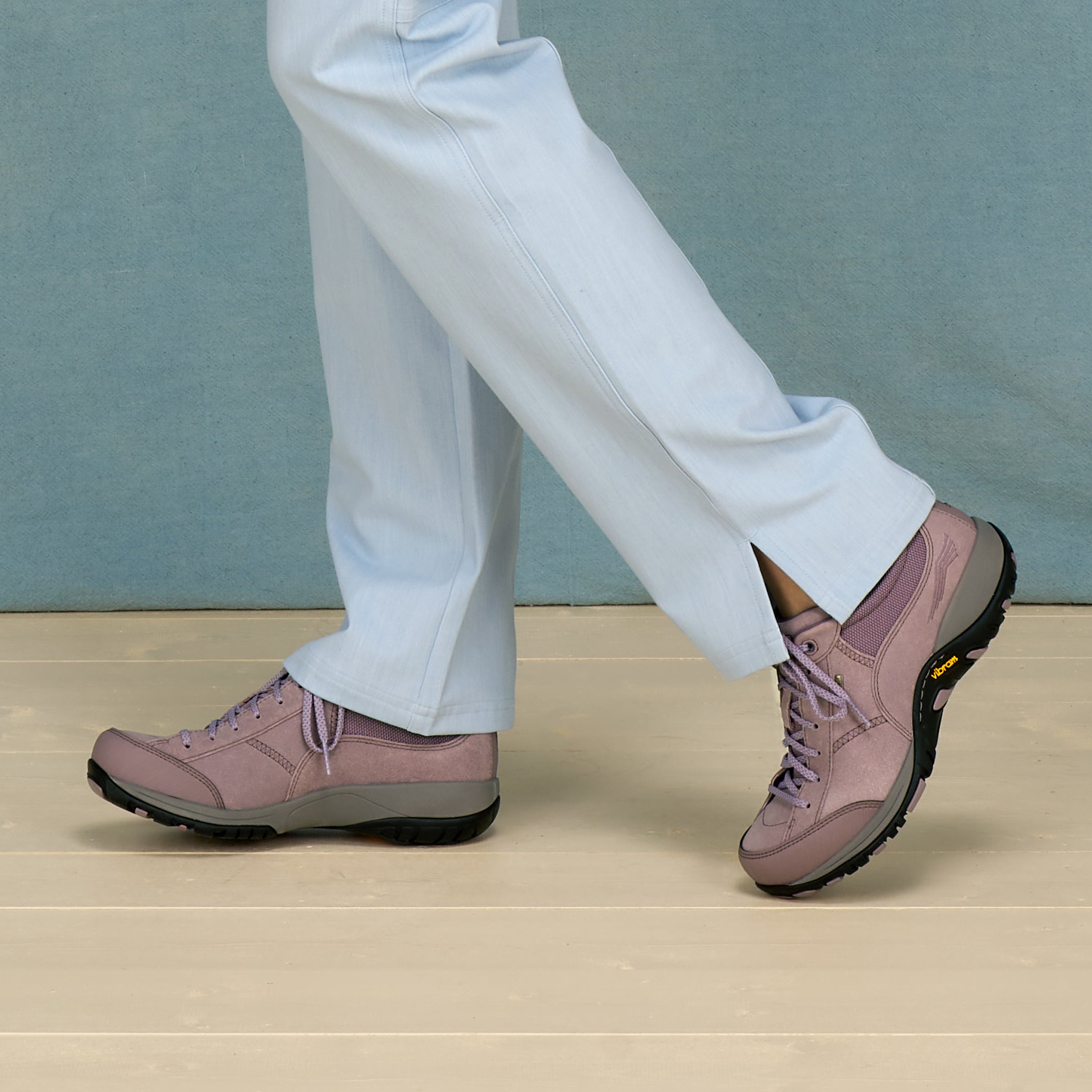 Nurse & Healthcare Shoes | Free Ground Shipping – Dansko