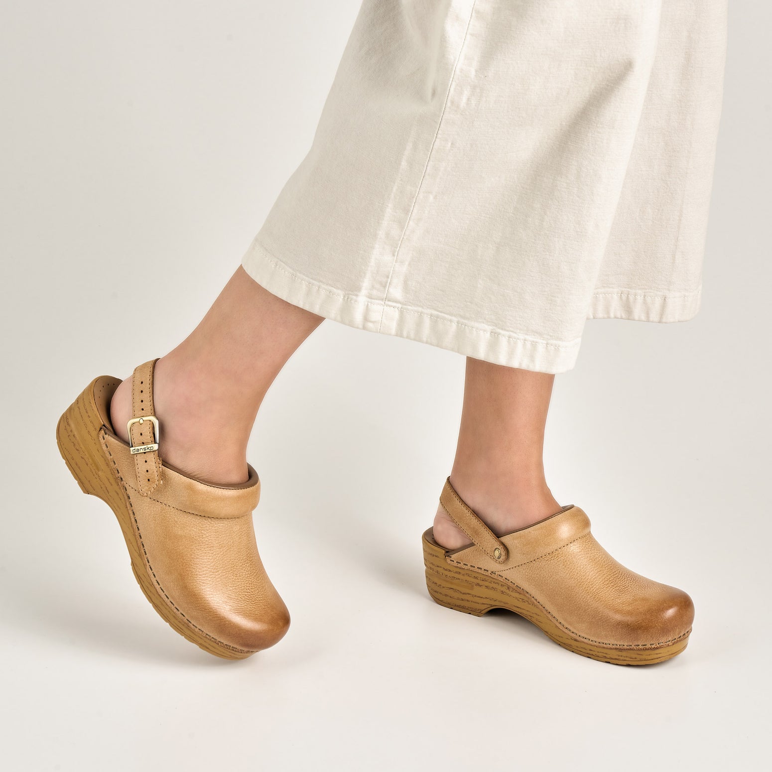 Ingrid Honey Distressed – Dansko