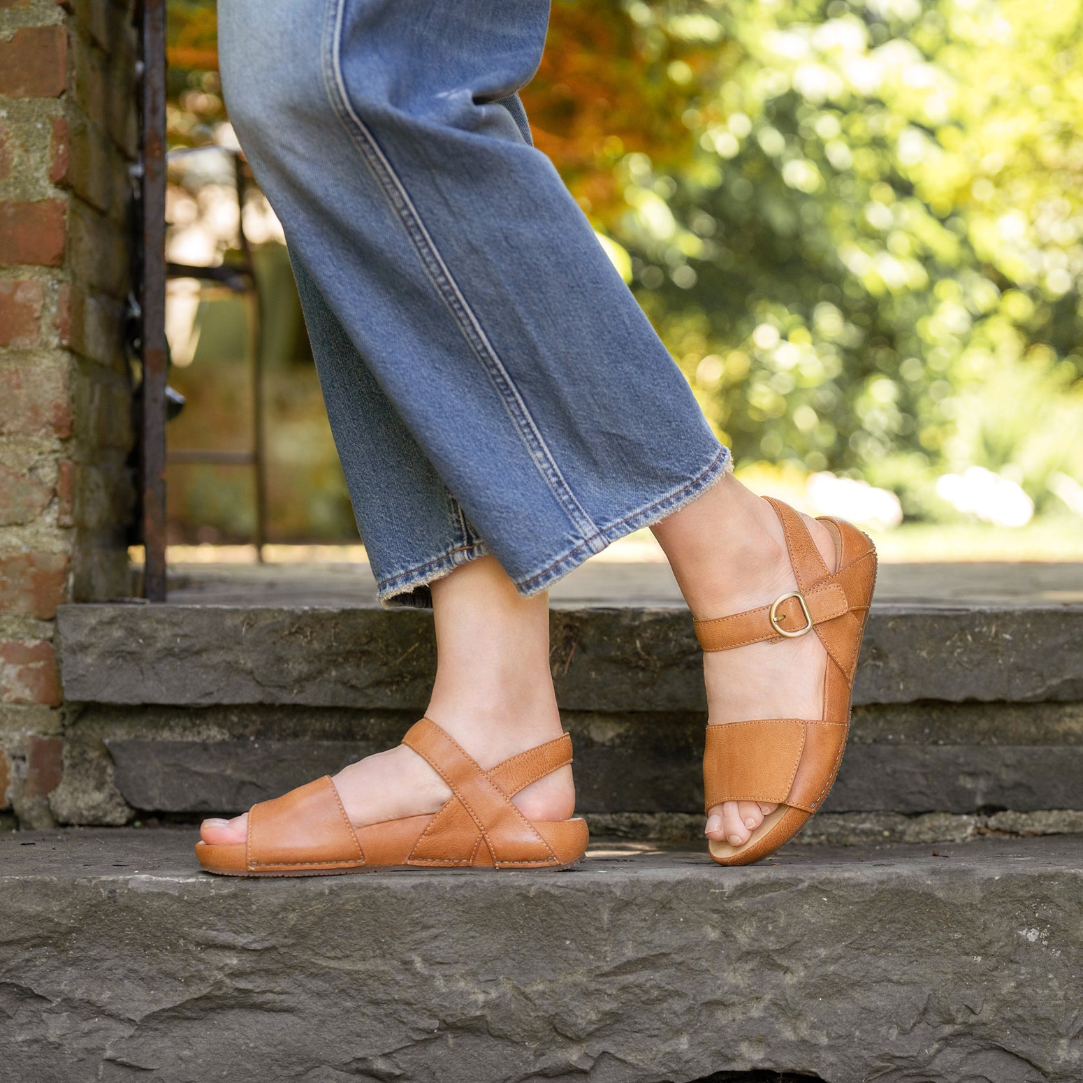 Tinsley Natural Leather – Dansko