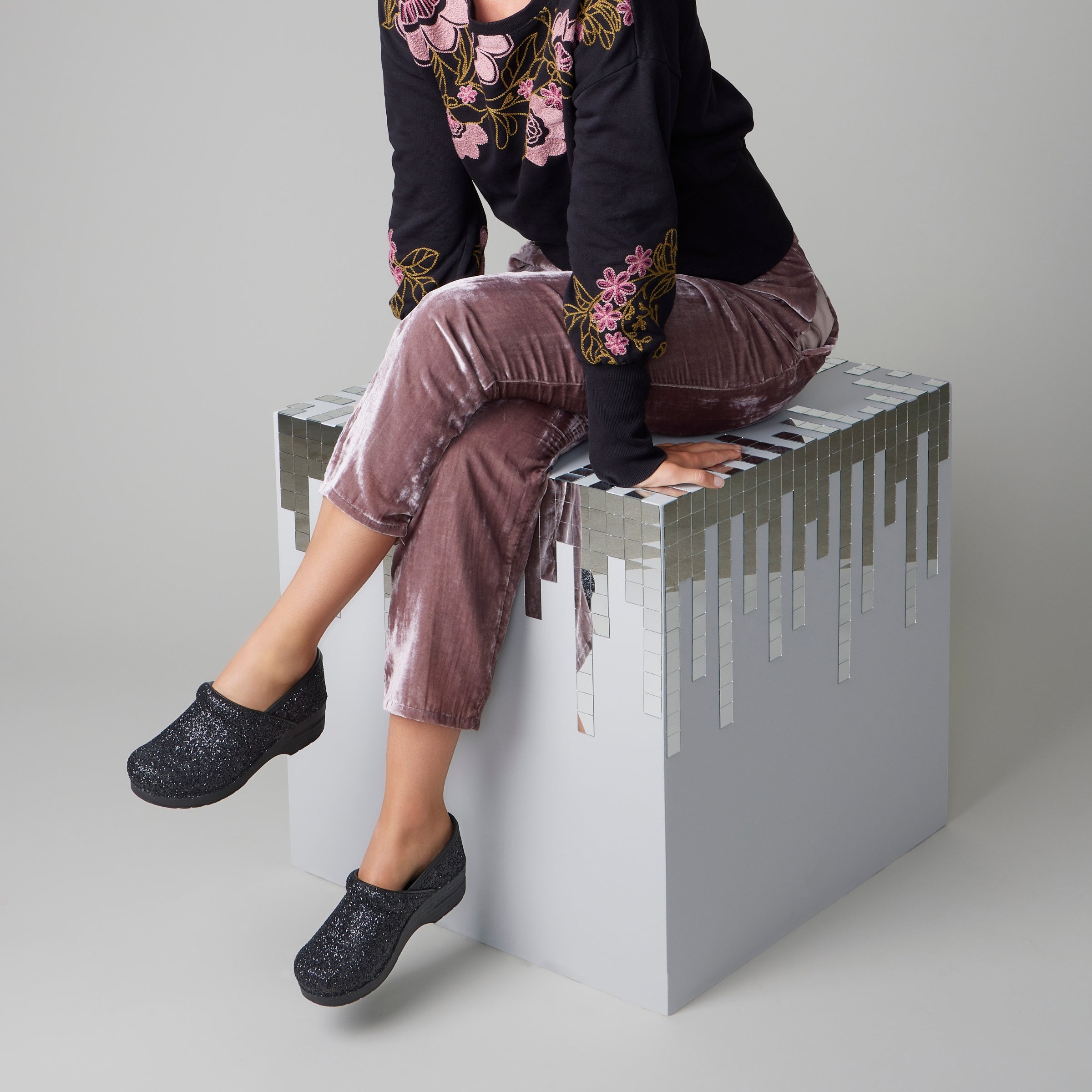 Professional Black Glitter – Dansko